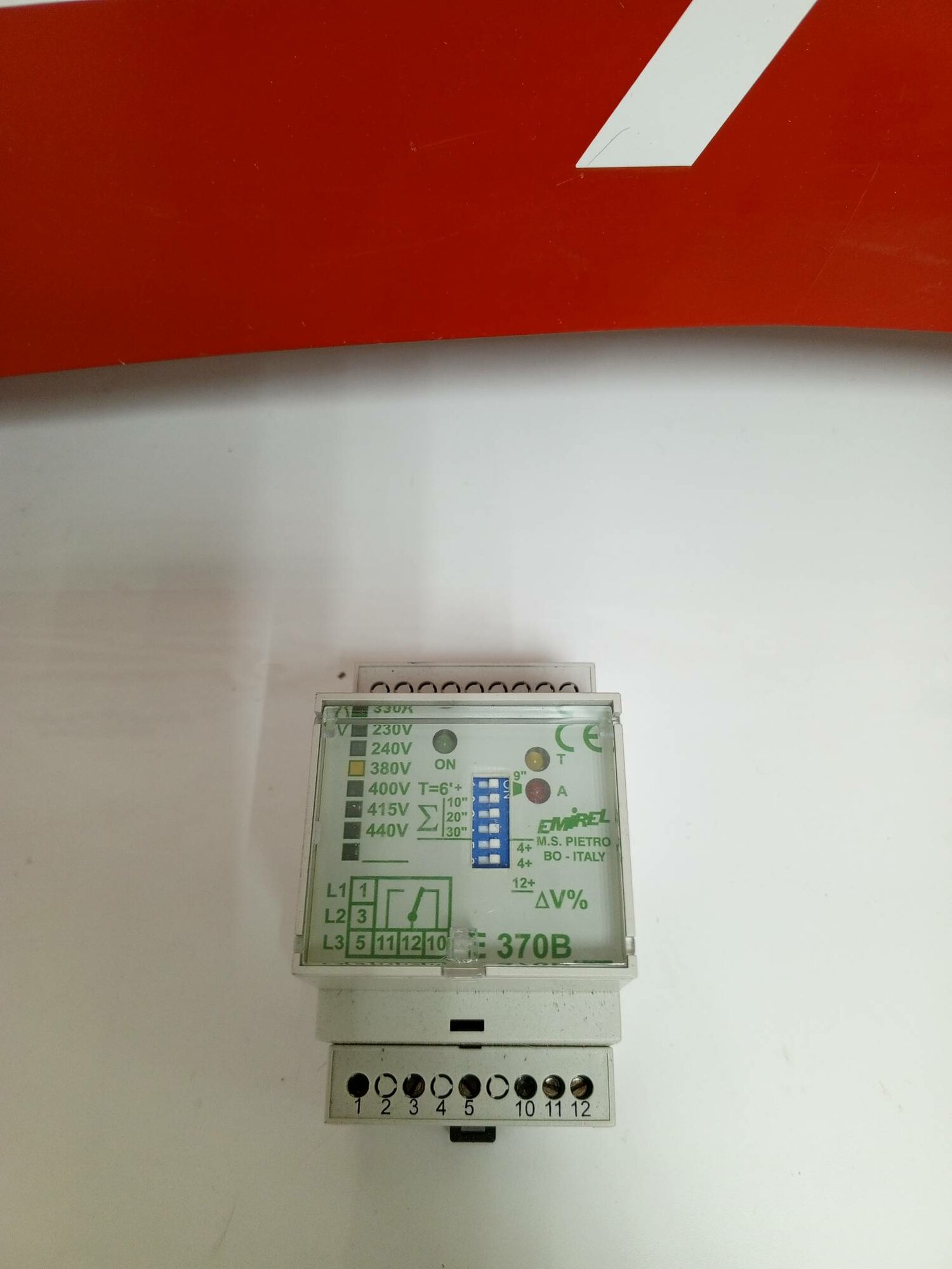 Реле контроля напряжения Emirel E 370B