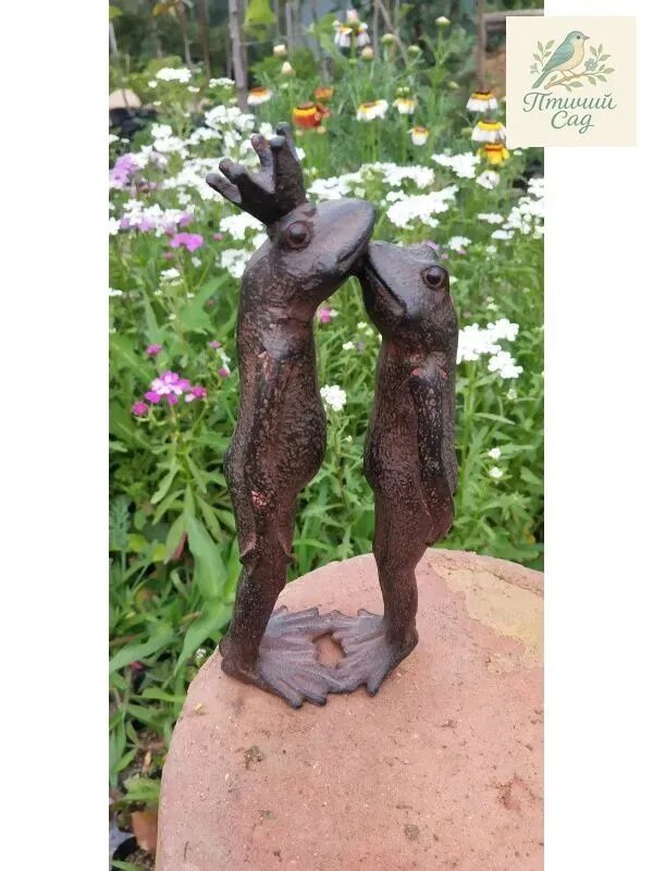 Фигурка садовая «Лягушки» из смолы, коричневая, 9x5x21 см, 218 г