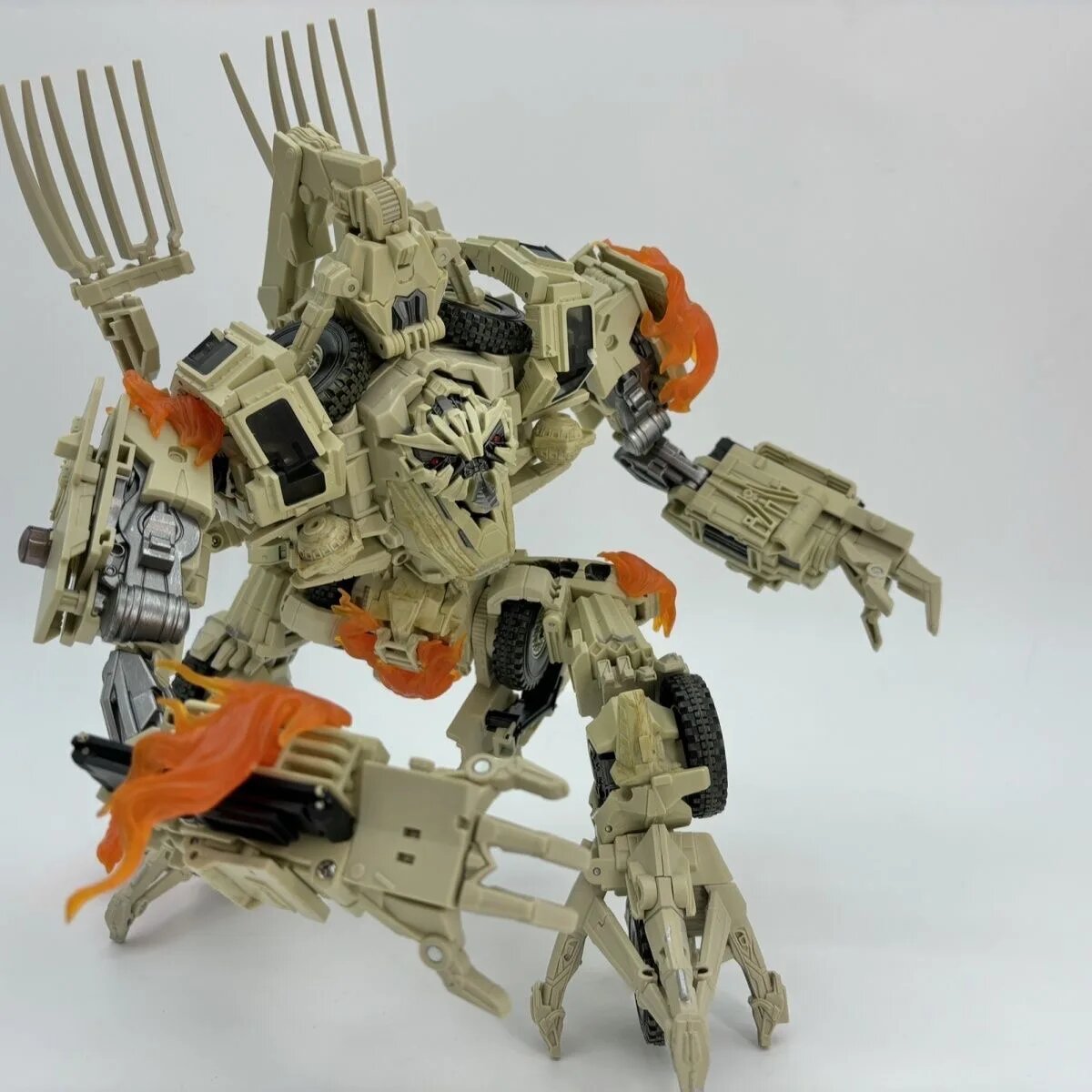 Трансформер KO MPM14 Bonecrusher, No Retail Box — фото 1
