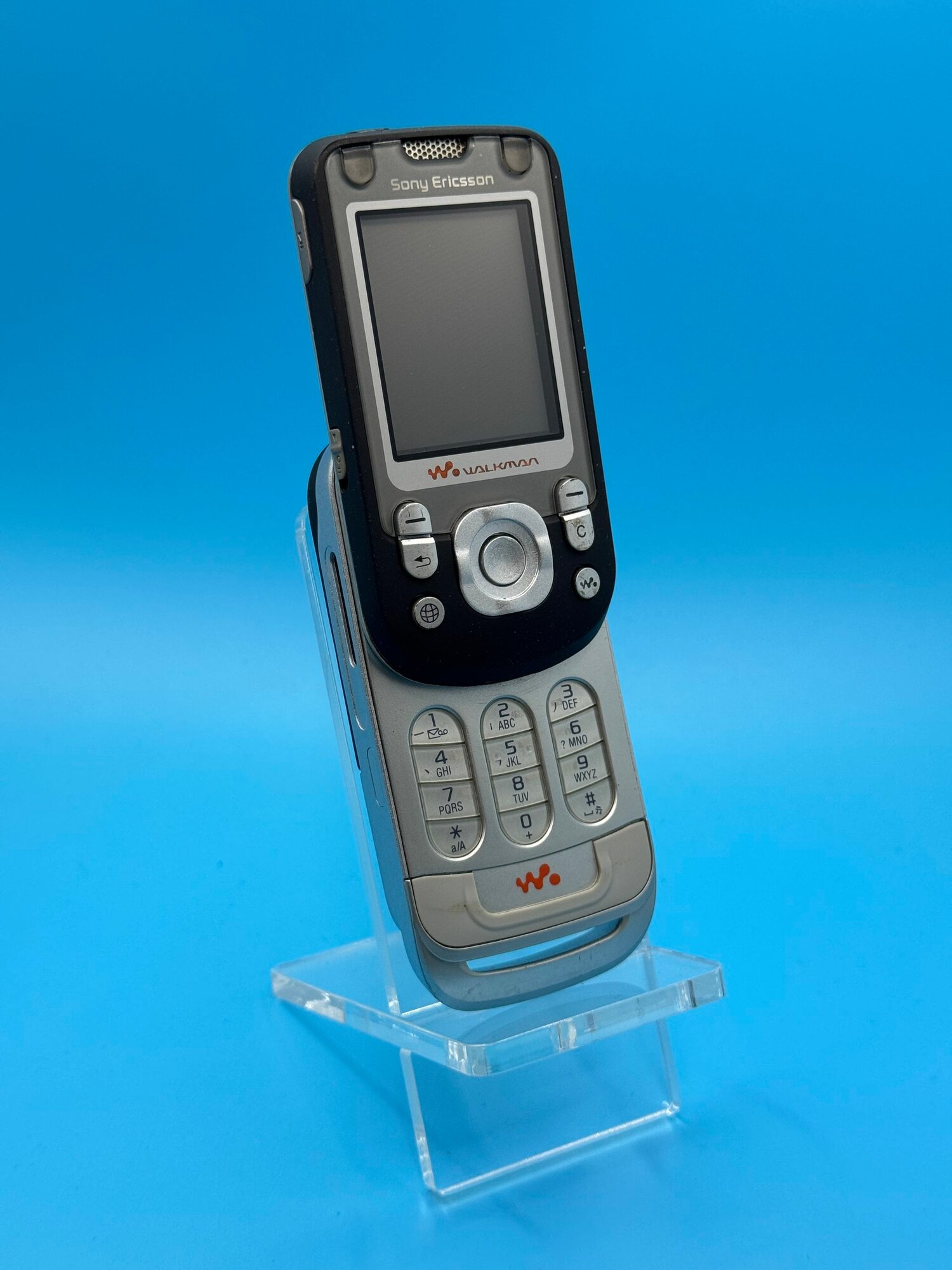 Мобильный телефон Sony Ericsson W550i