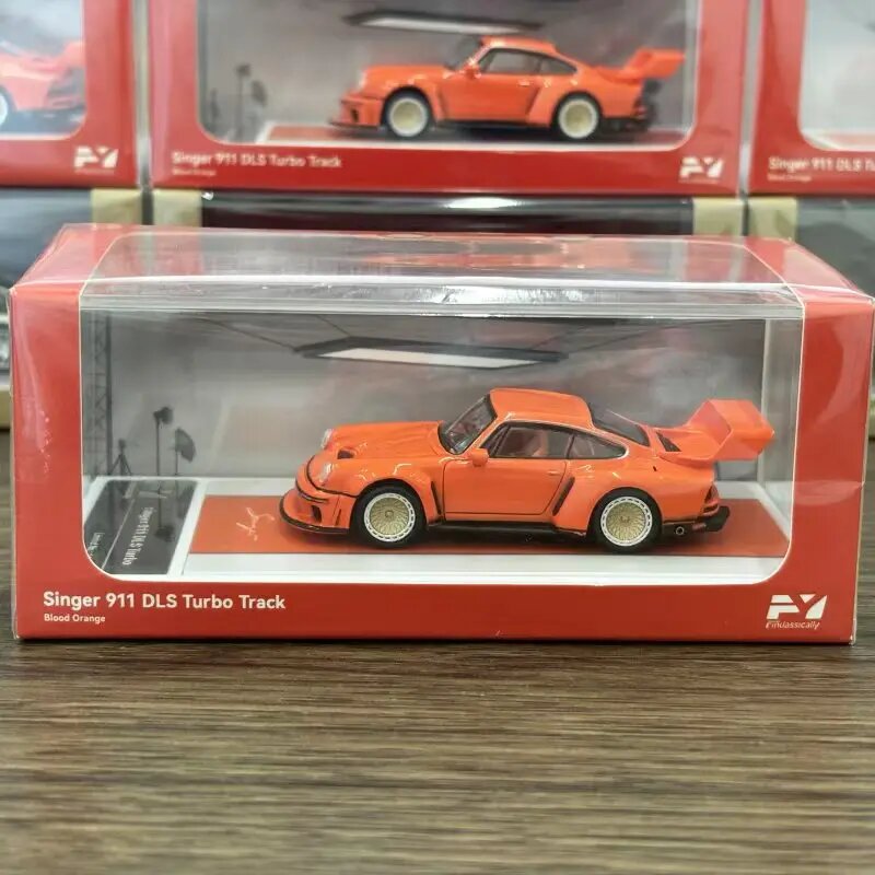 Finclassically 1:64 Singer DLS Turbo, Golden — фото 1