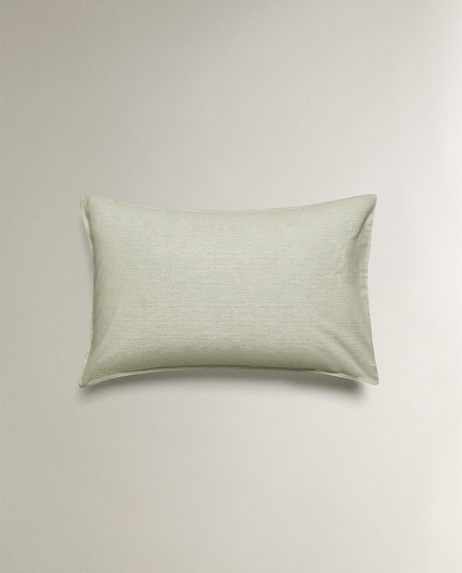 Наволочка в полоску, 50 x 75 cm , 8947 зеленый. Бренд - Zara Home