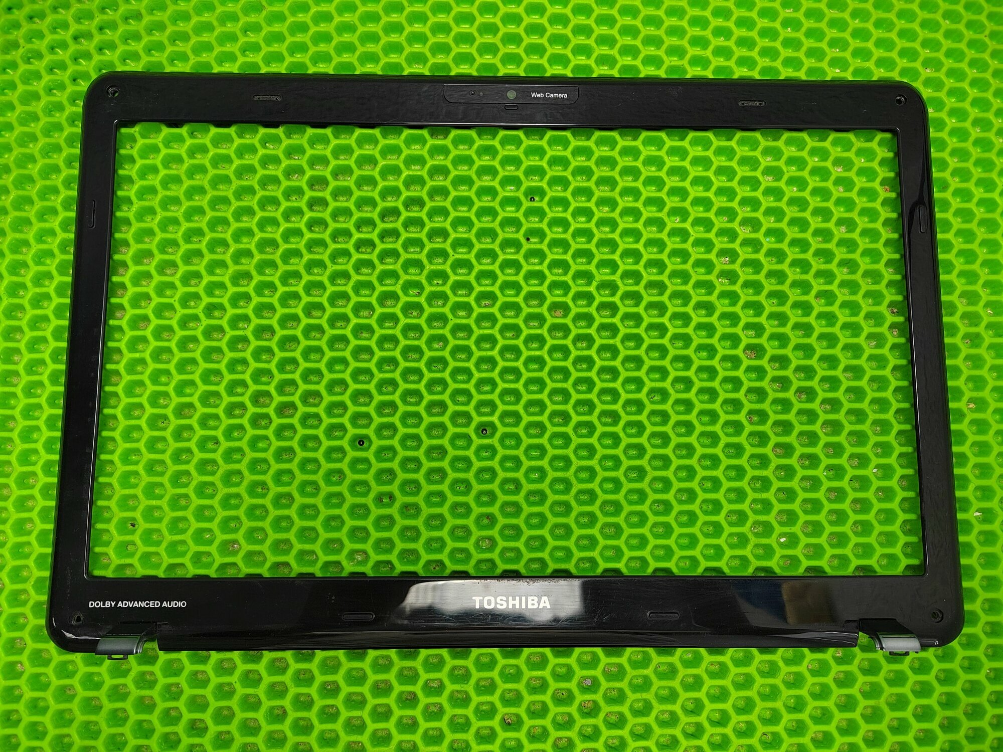 Рамка матрицы для ноутбука Toshiba Satellite A665