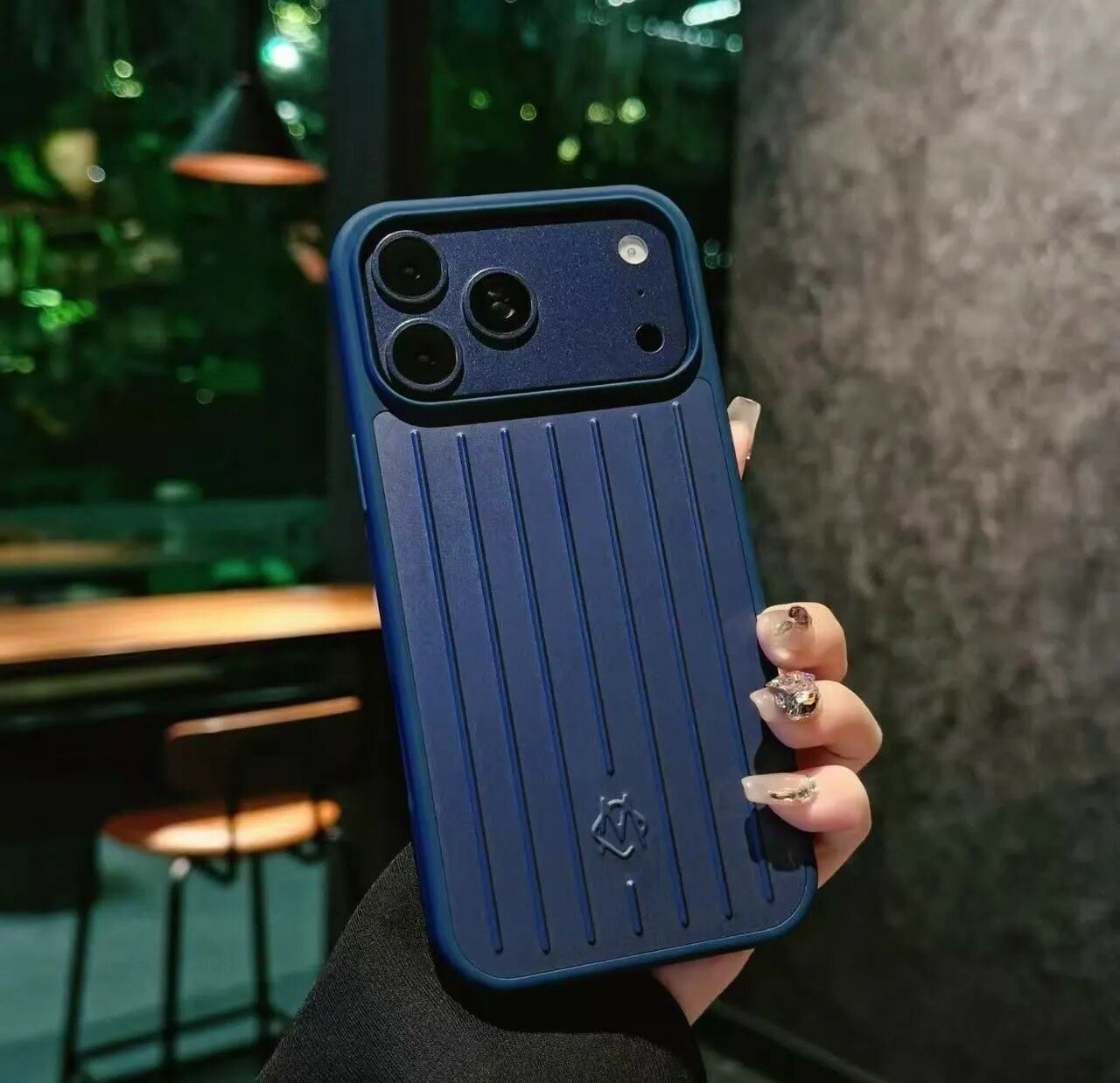 Чехол Rimowa "Чемодан", алюминий, металл, пластик, для iPhone 17 Pro Max, ударопрочный
