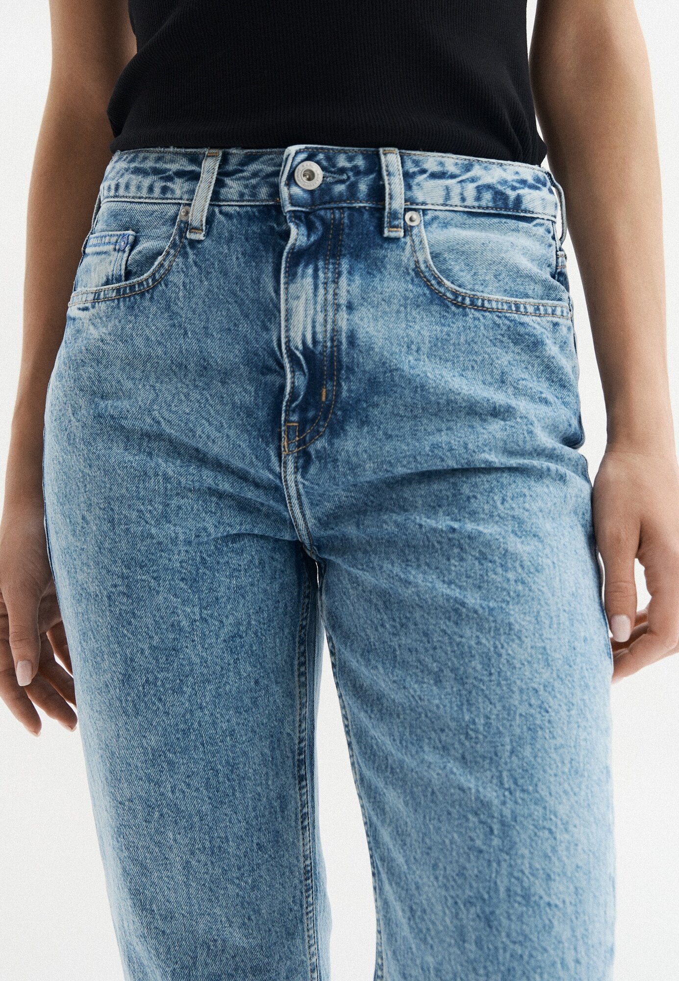 Джинсы KARL LAGERFELD JEANS, размер 26/30, голубой — фото 1