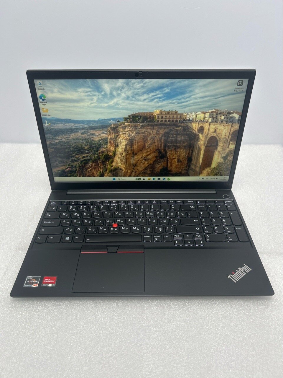 Ноутбук Lenovo ThinkPad E15 G3 (20YG00BBRT) 15.6"/AMD Ryzen 5 5500U/RAM 8 GB/SSD 512 GB/AMD Radeon Graphics/1920x1080/IPS/Windows 11/Подсветка кл-ры: LED/чёрный. Состояние: B1