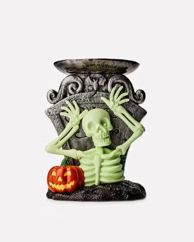 Bath and Body Works Светящийся подсвечник Skeleton Boo!