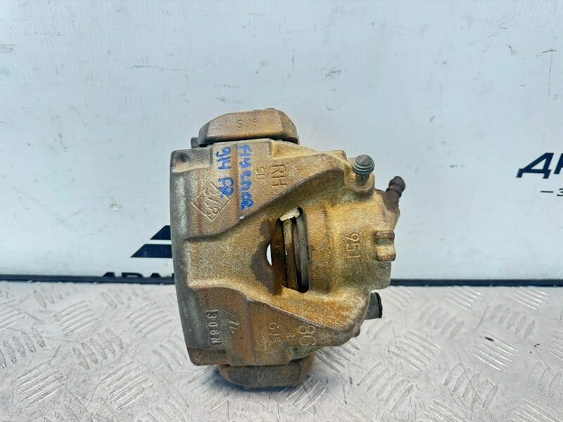 Суппорт тормозной Renault Fluence 2012 410010303R L30R K4MV838, передний правый (с пробегом)
