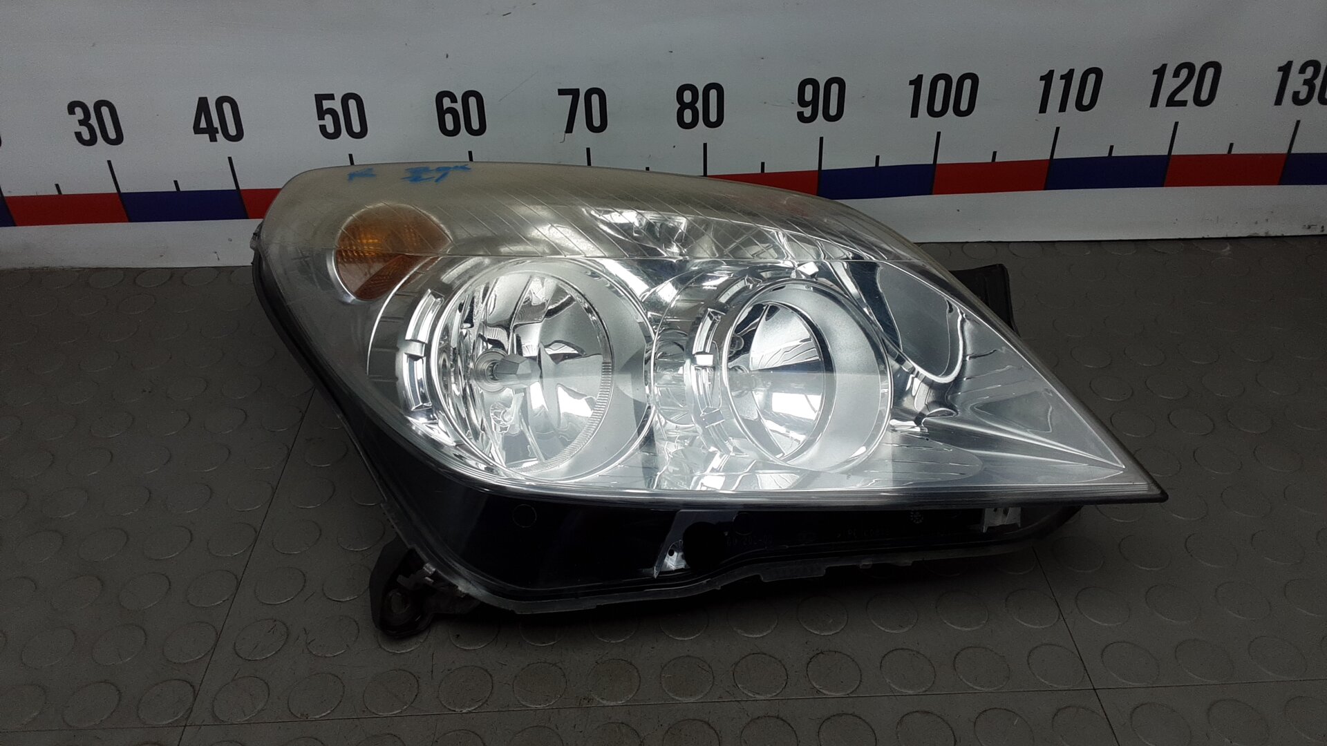 Фара правая OPEL ASTRA H