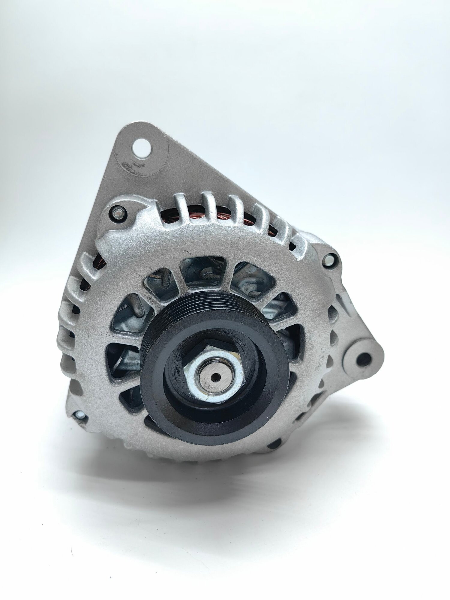 Генератор Chery Amulet A-15 — фото 1