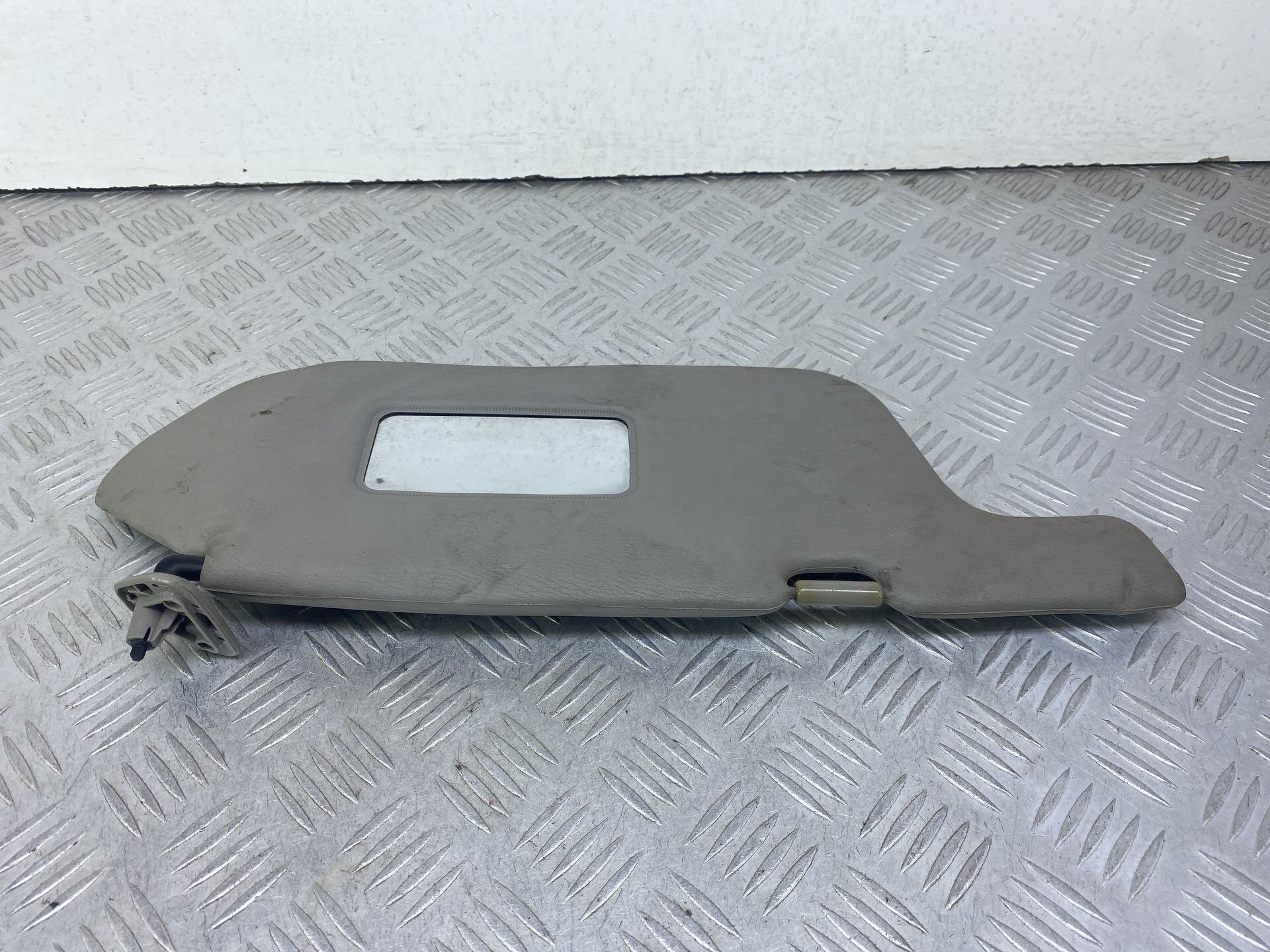 Солнцезащитный козырек правый Nissan Almera N15 рест. N15 1998