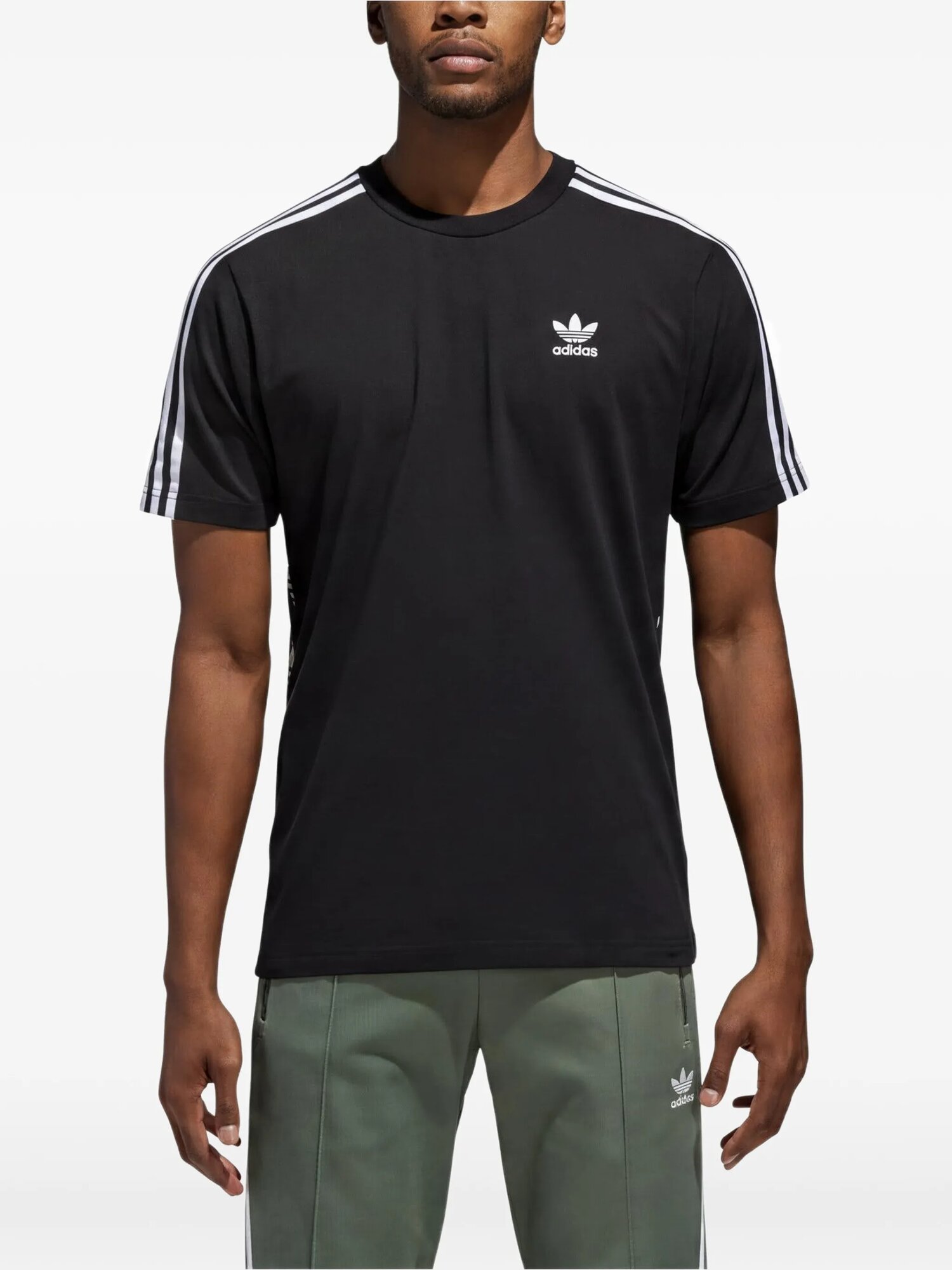 Футболка adidas Trefoil T-shirt, размер 48 GER, black