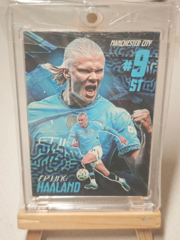 Коллекционные футбольные карты Topps Манчестер Сити HAALAND #9 ST