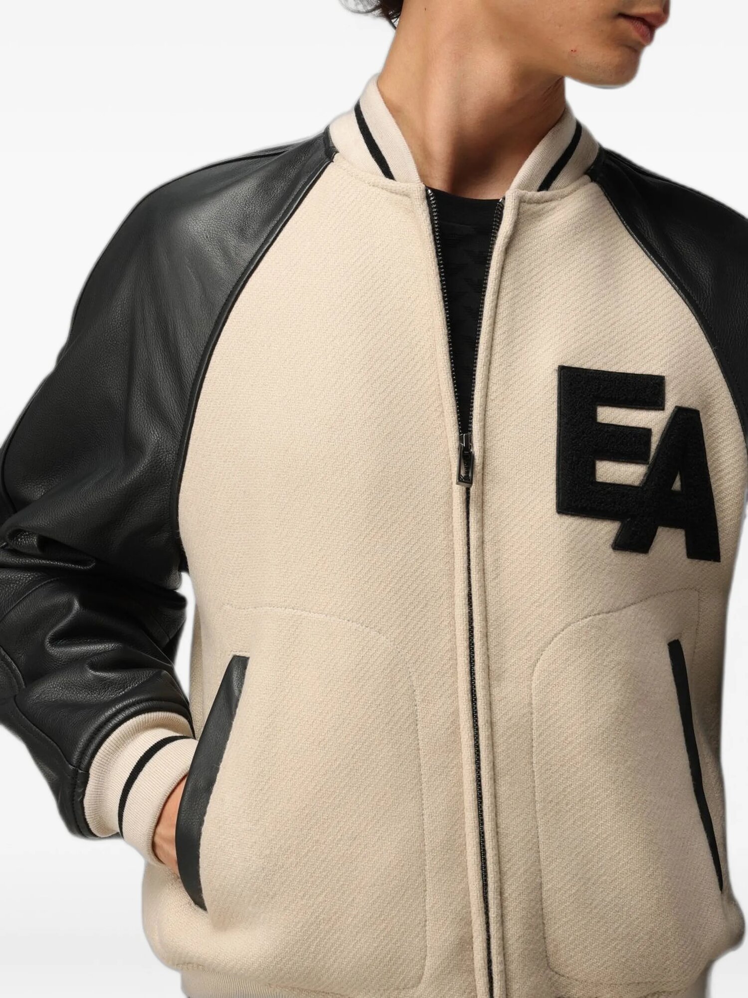 Бомбер EMPORIO ARMANI Logo-patch panelled varsity jacket, размер 50, разноцветный — фото 1
