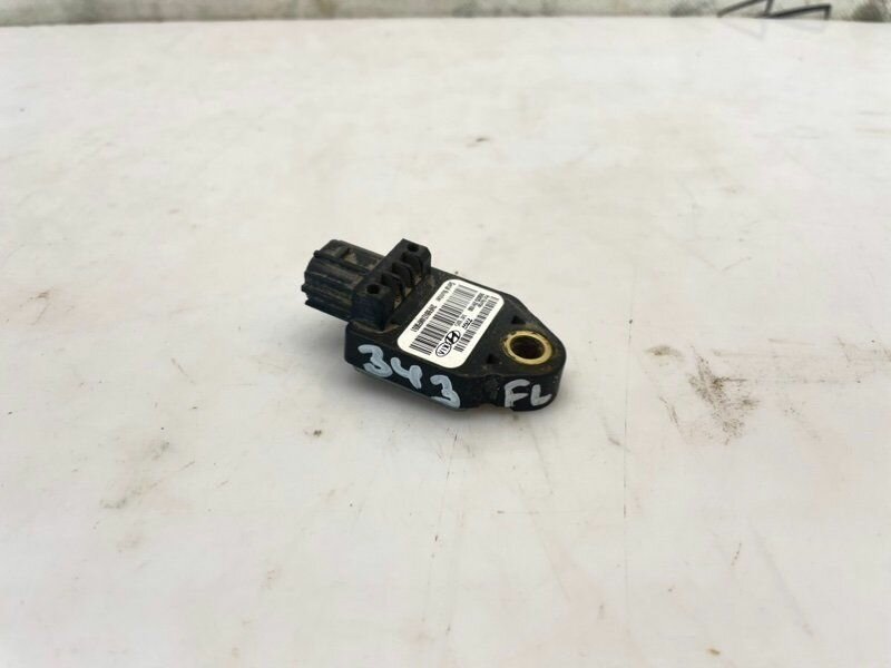 Датчик airbag Hyundai Elantra 2008 959202H100 HD G4FC, передний левый (с пробегом)