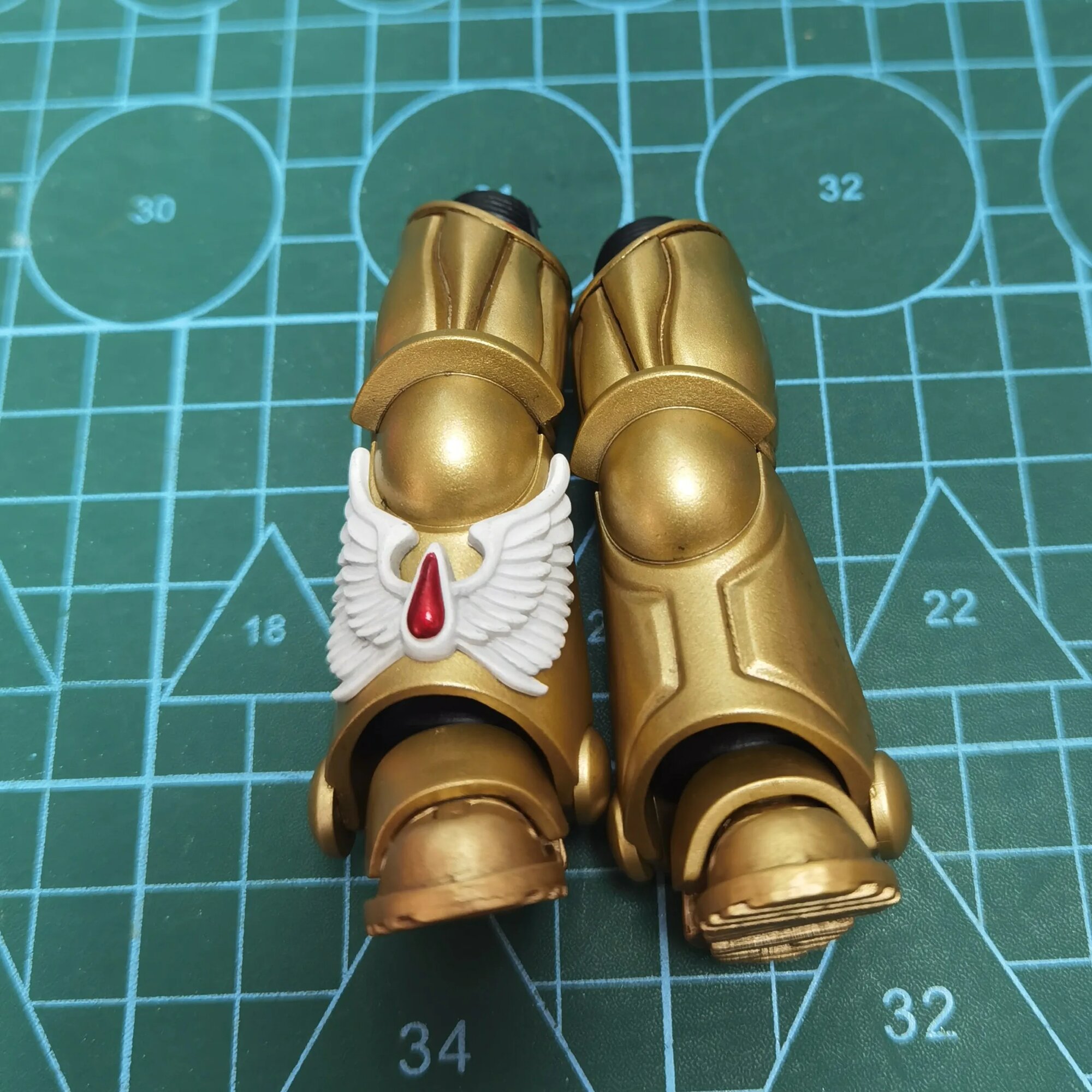 JOYTOY Warhammer 1/18 Капитан Blood Angels