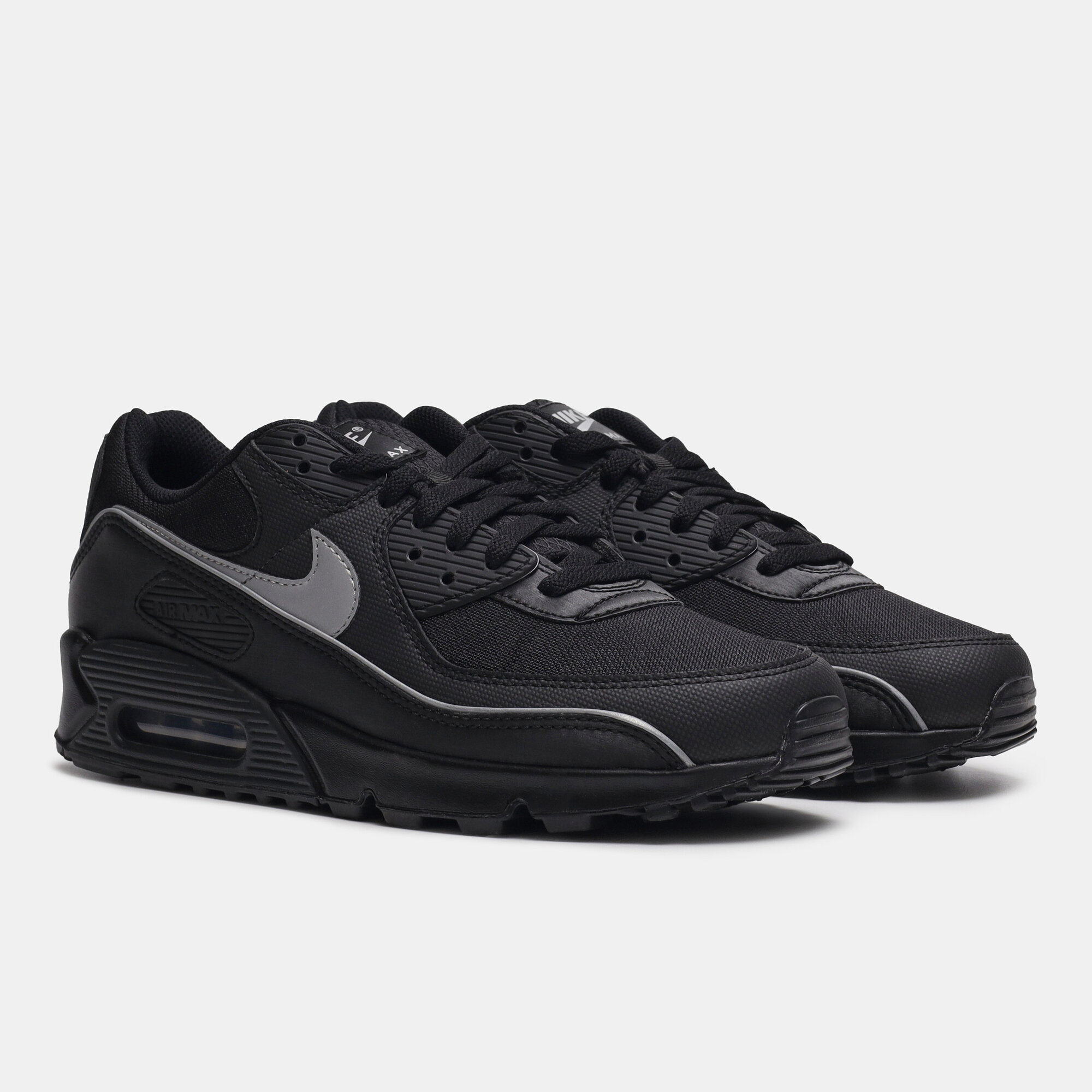 Кроссовки