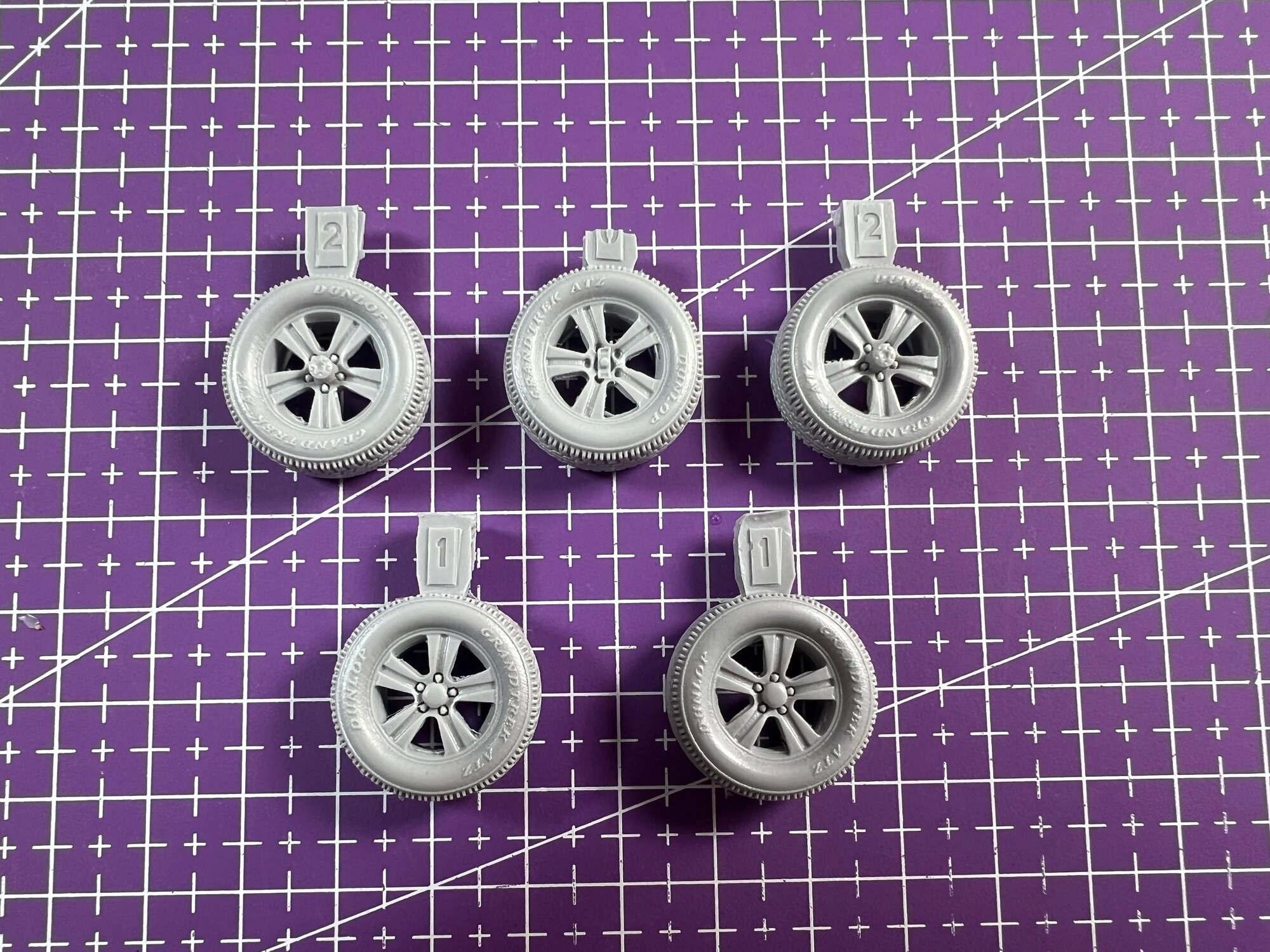 Набор резиновых аксессуаров для модификации шин EVANOVM 1/35