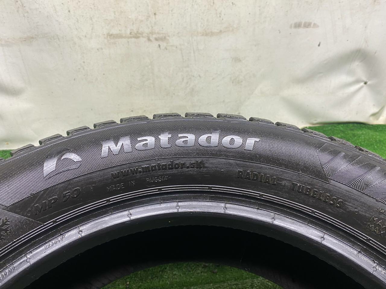 Комплект (2 шт) зимних БУ шин нешипованные Matador MP 50 Sibir Ice 205/55 R16 20% износ EKB-0088597 HJF706098