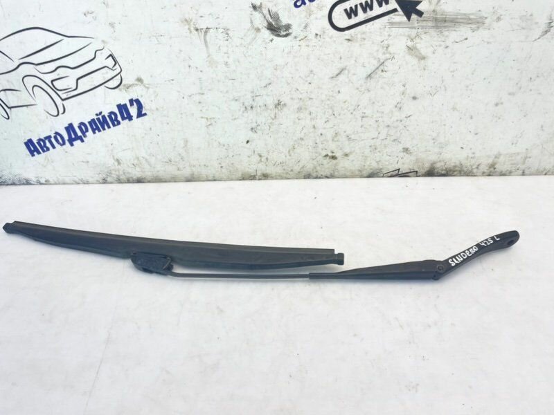 Держатель щетки стеклоочистителя Renault Sandero 2011 288811027R BS12 K7JA710, левый (с пробегом)