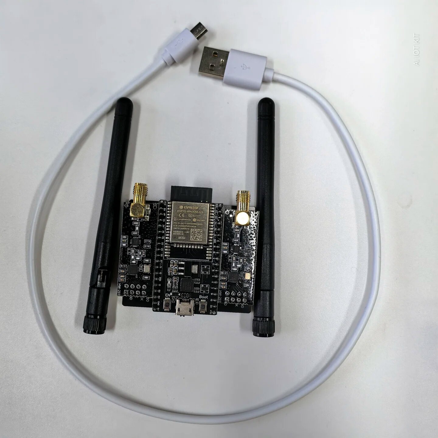 ESP32 DevKitC с NFC24L01 для IoT проектов