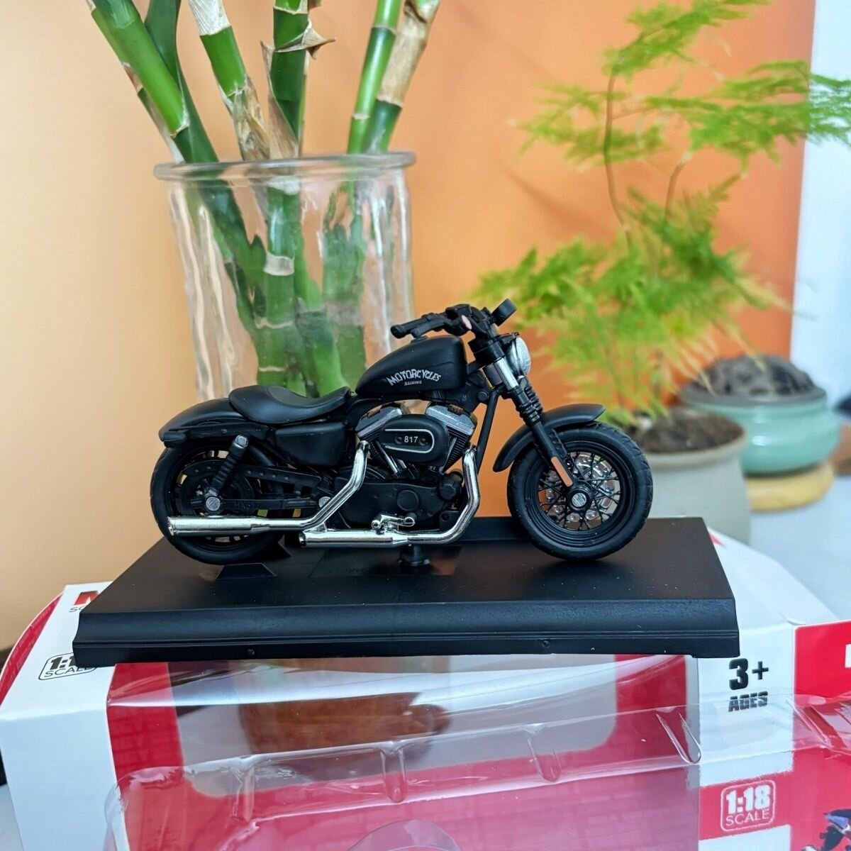 Игрушечный мотоцикл "Harley-Davidson", 1:18, 3 года, инерционный механизм, чёрный