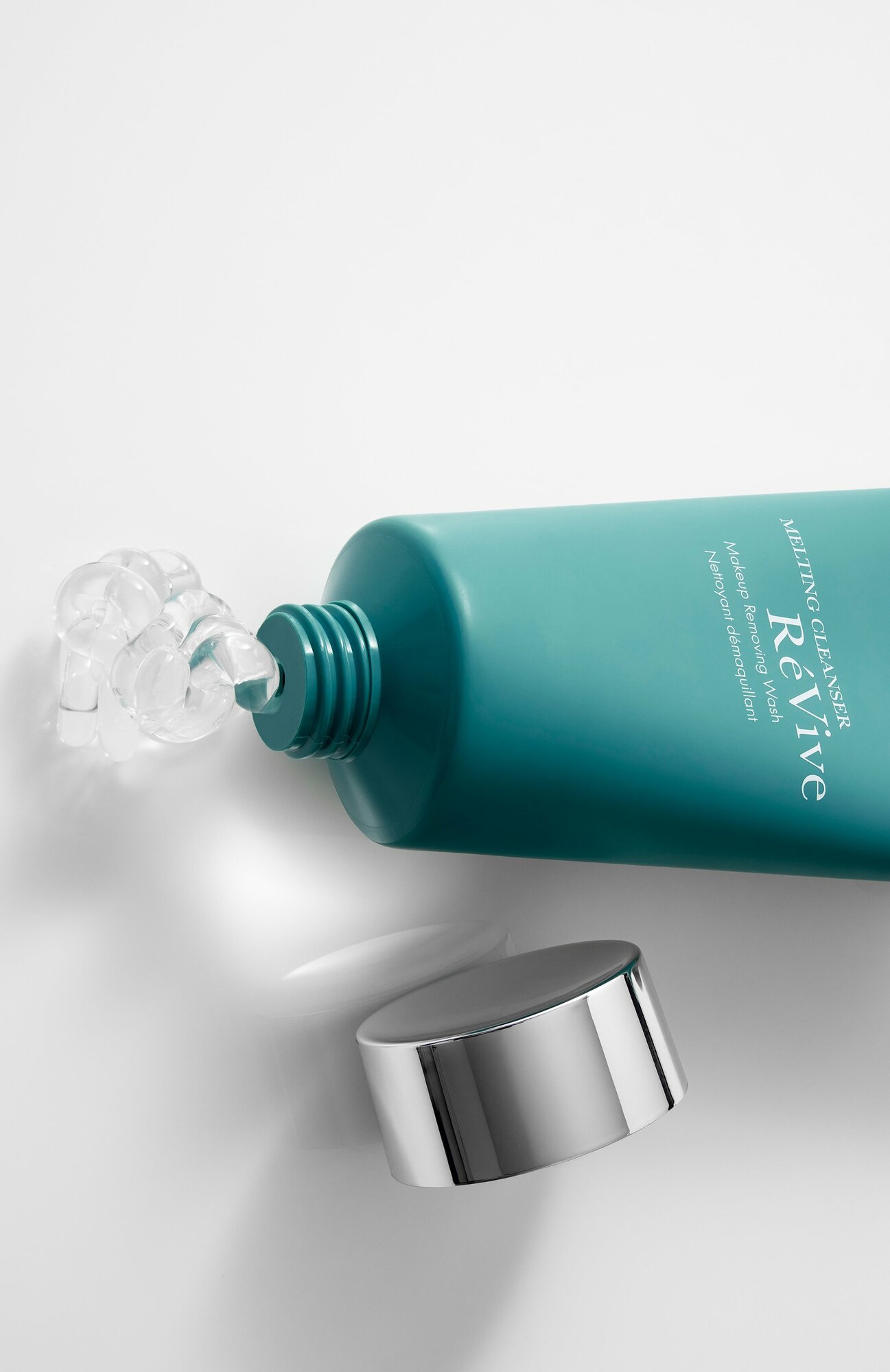 Гель-масло для очищения и снятия макияжа с лица, глаз и губ Melting Cleanser (100ml) ReVive