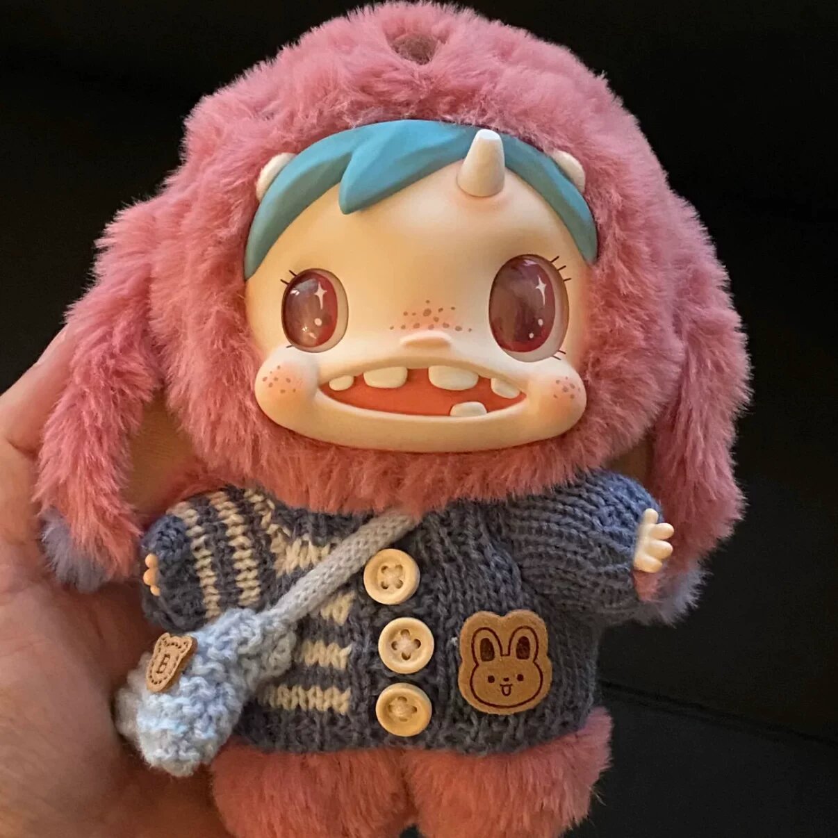 Коллекция Bubble Mart Paula Monster: Плюшевая кукла-зайчик с одеждой, виниловая фигурка Labubu 10 см, маленькая одежда