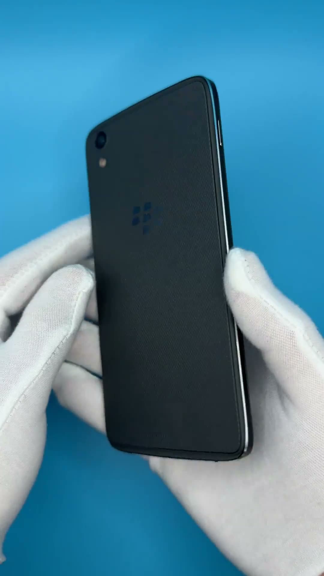 Смартфон BlackBerry Neon DTEK50 — фото 1