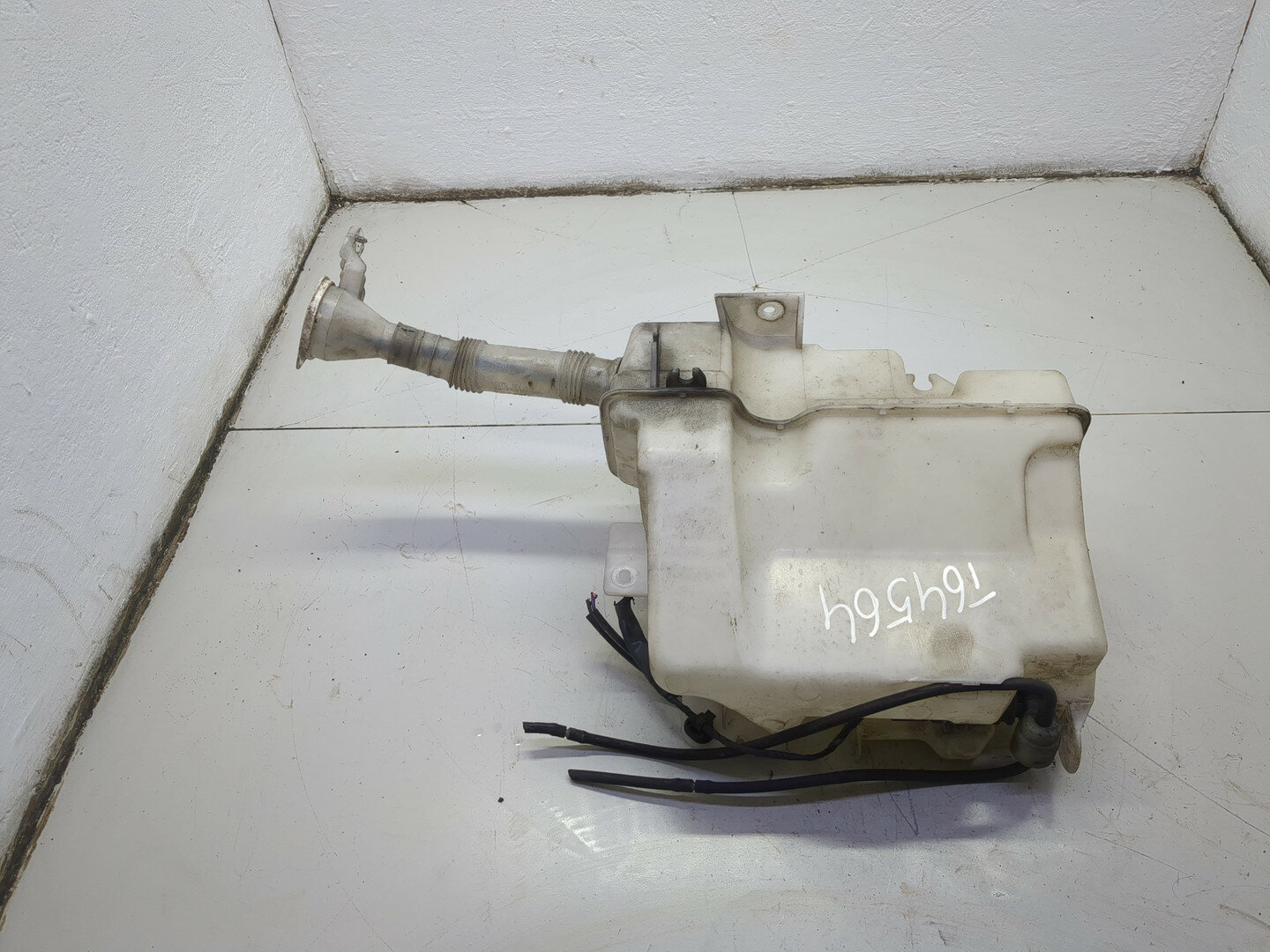 Бачок омывателя Mitsubishi Lancer 10 Б/У