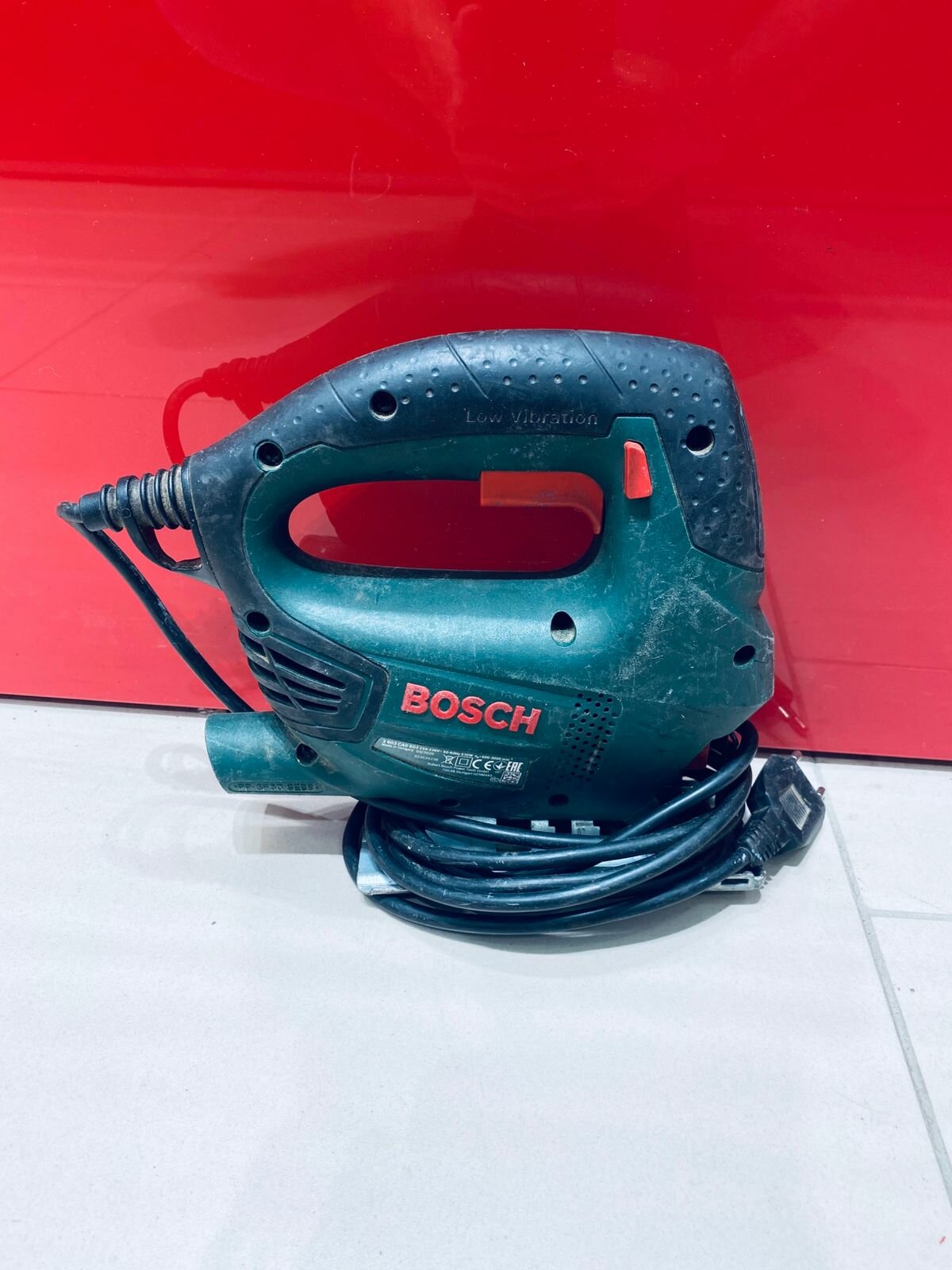 Лобзик сетевой Bosch PST 750 PE, для прямых и фигурных резов