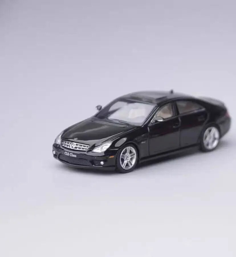 Модель автомобиля Mercedes-Benz CLS63 C219, черный, 1:64