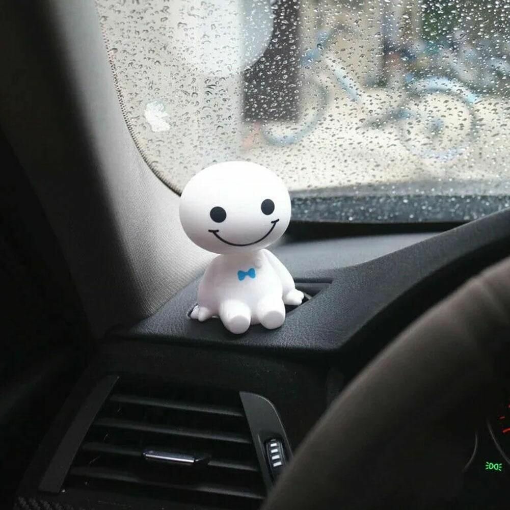 Игрушка в машину