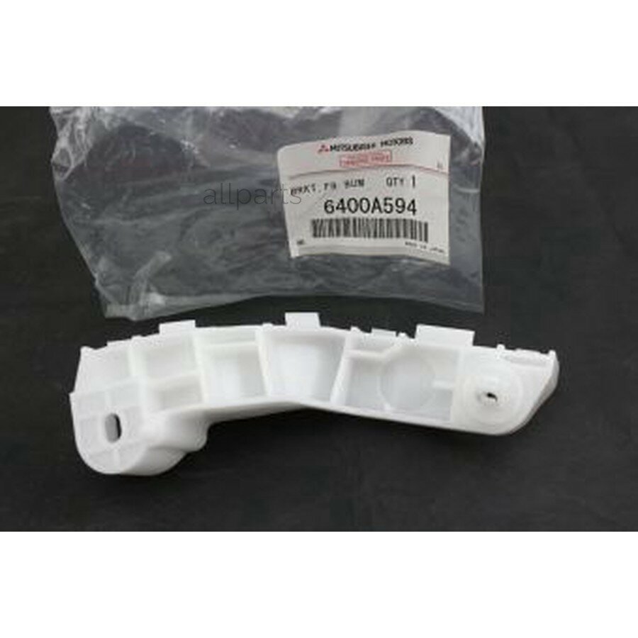 MITSUBISHI 6400A593 Кpонштейн пеpеднего бампеpа пpавый v98w 6400a593