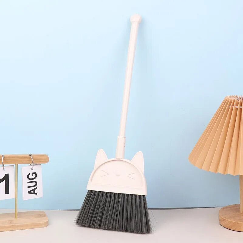 Детский веник, совок для мусора, набор игрушек