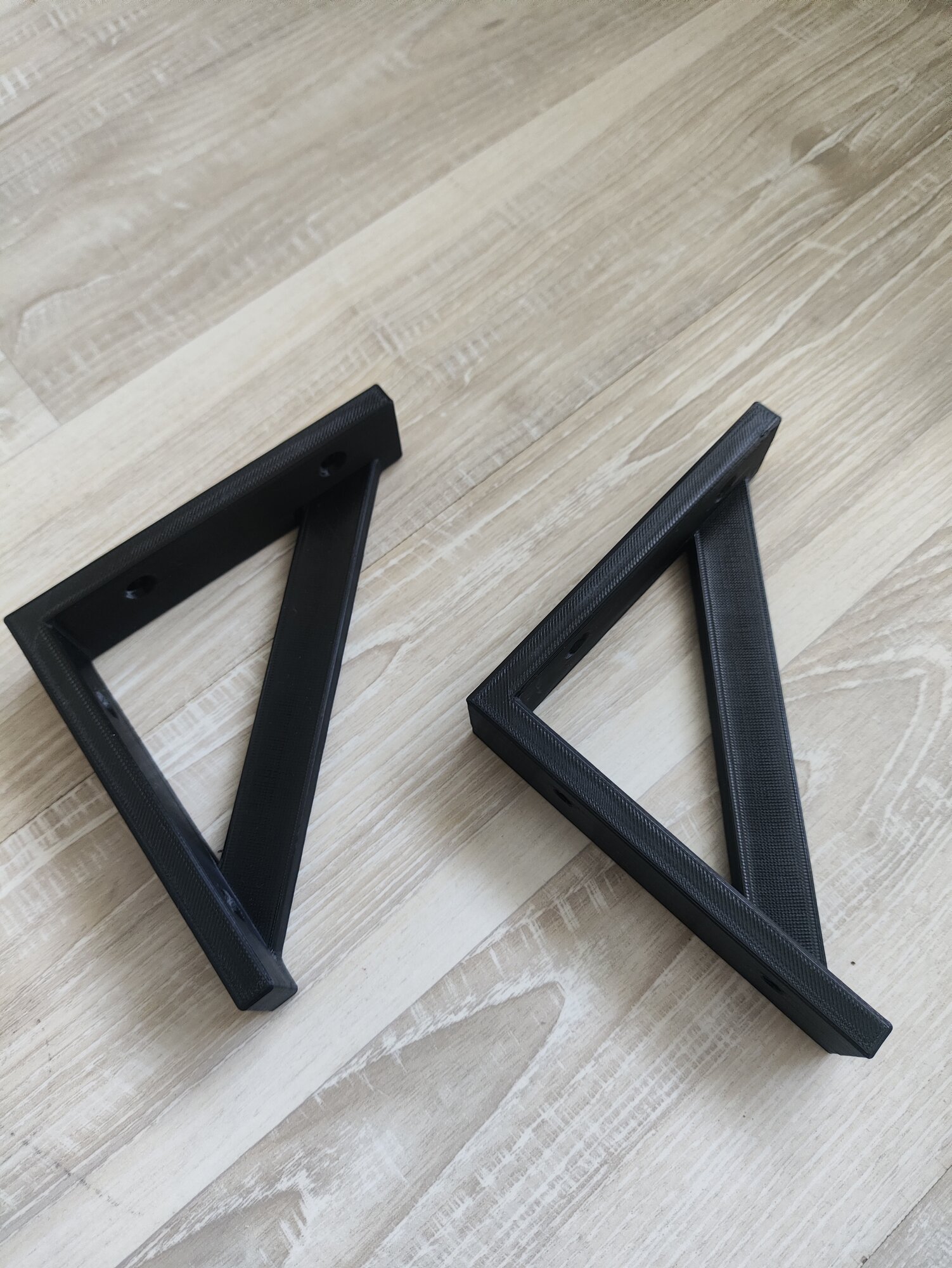 Уголок-кронштейн усиленный для полки, полкодержатель с отверстиями для монтажа, 11×11 см