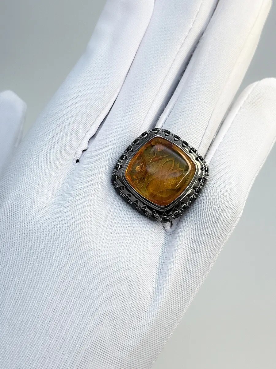 Перстень, серебро, 925 проба, чернение, шпинель, янтарь