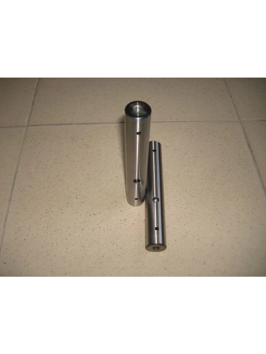Ось 180х28 кулака Kom. FD20 30-11/-12, FB25 30EX8/EX11
