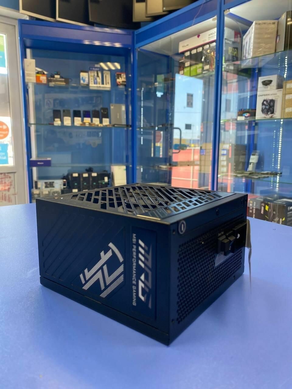 Блок питания MSI MPG A850GS PCIE5 черный
