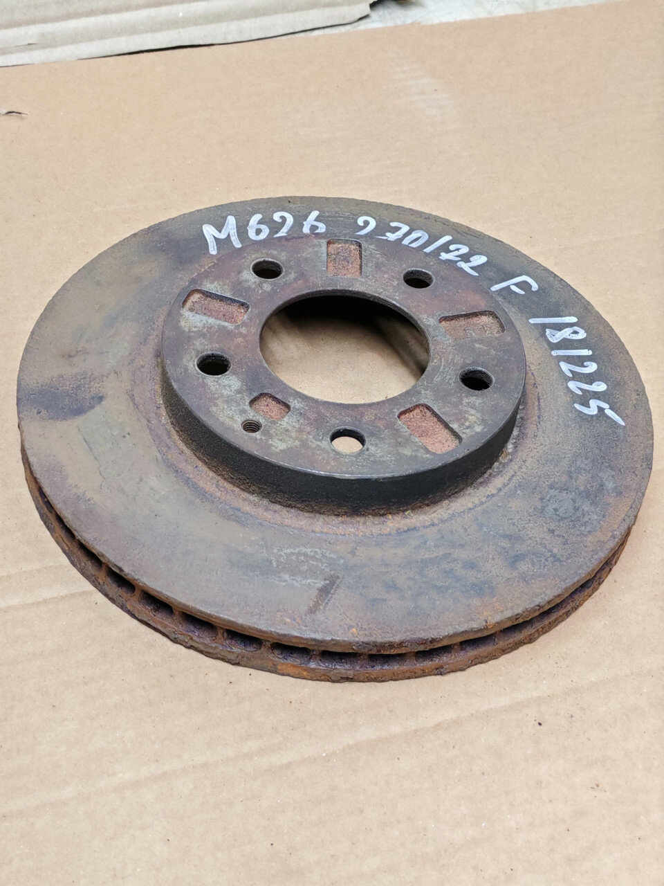 Диск тормозной передний Mazda 626 GE