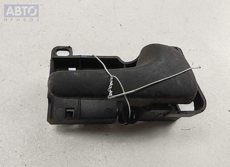 Ручка двери внутренняя задняя правая Volkswagen Passat B4