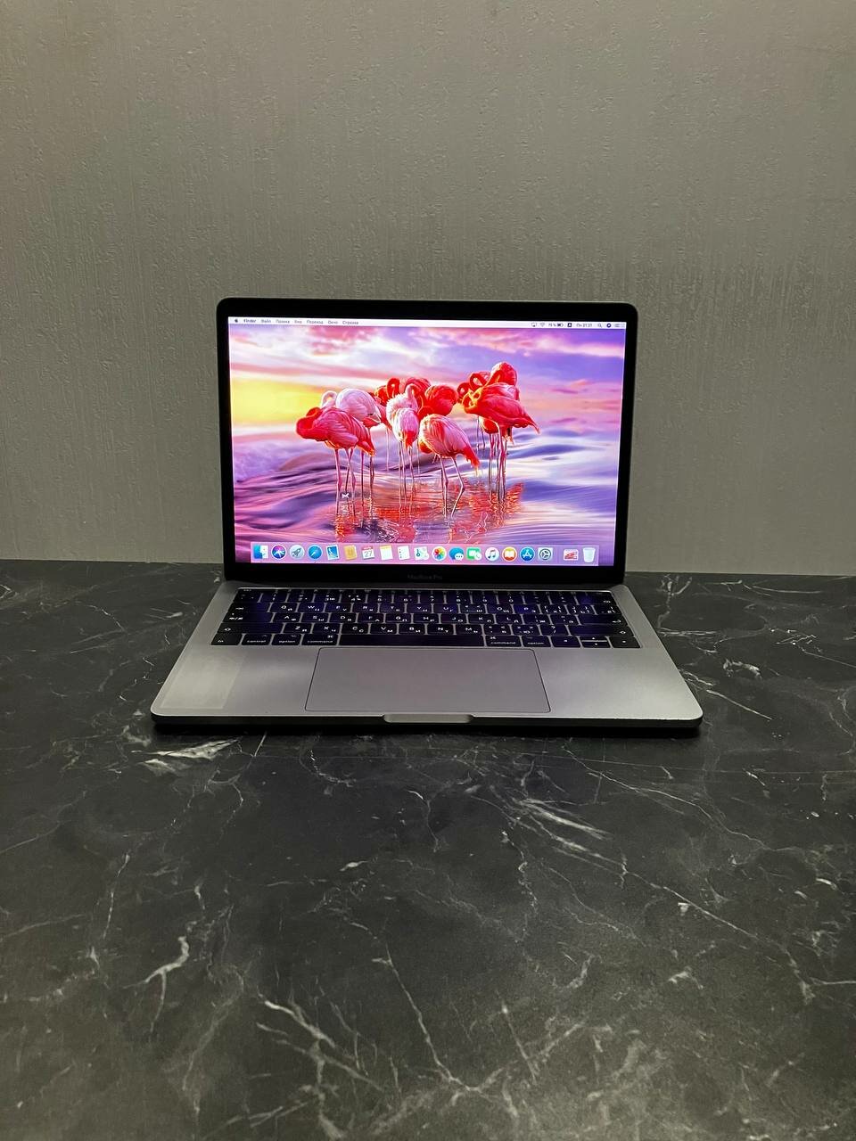 Ноутбук MacBook Pro 13 2017, Intel Core i5 2,3 ГГц, 8/128 ГБ LPDDR3 2133 МГц, Intel Iris Plus Graphics 640