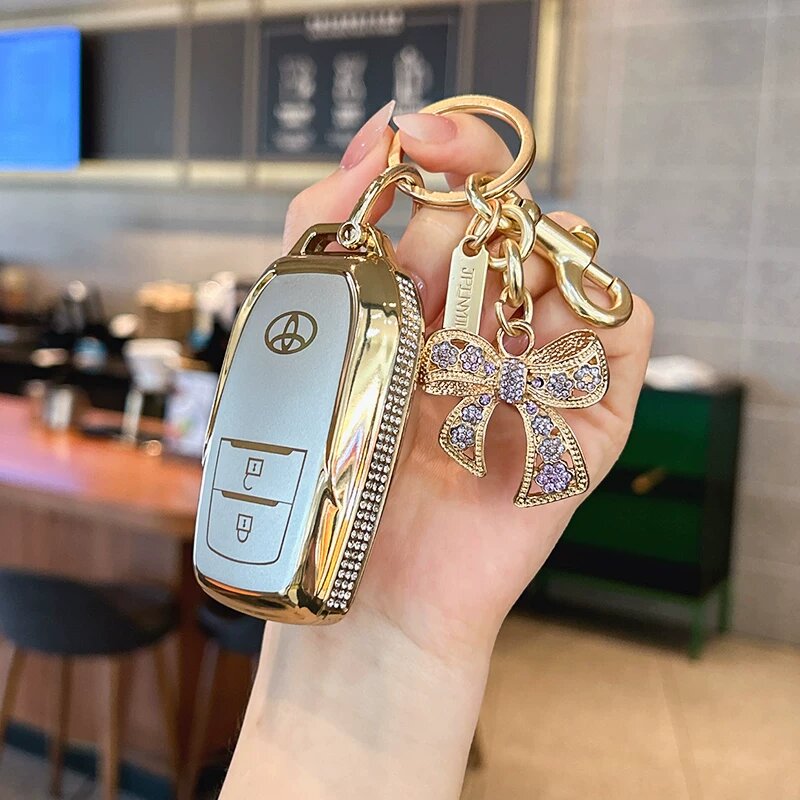 C Style 2-Button Toyota Key Cover в звездном сером с золото-фиолетовой брошью и золотой подковой