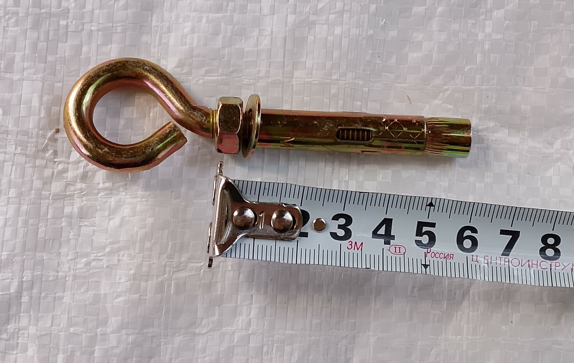 Анкерный болт с крюком диаметр 10 х 60 мм в комплекте 2 штуки.