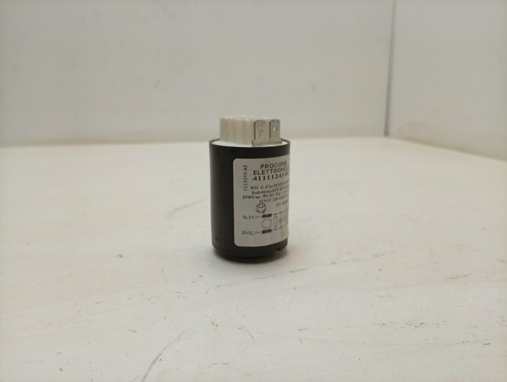 ESL46050 ктп8 Сетевой фильтр для посудомоечной машины Electrolux 411112414D б/у