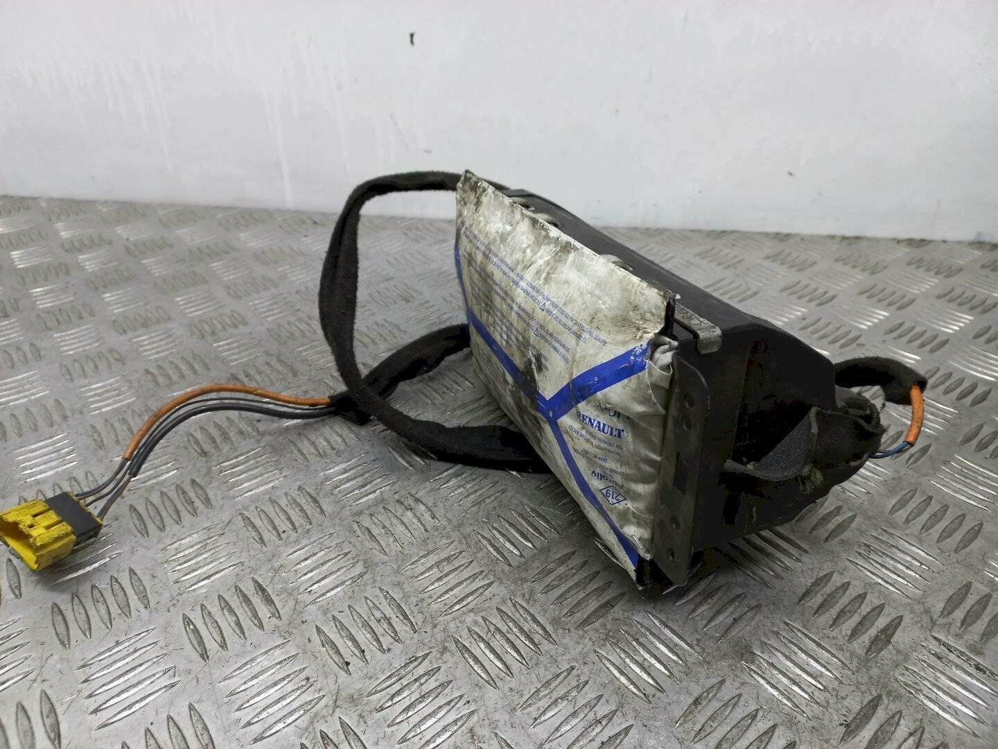Подушка безопасности коленная водителя Renault Espace 4 2006 8200091694A
