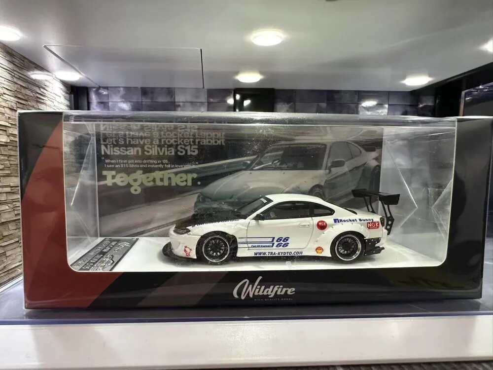 Машинка WildFire 1:64 Nissan Silvia S15 Rocket Bunny RESIN MODEL