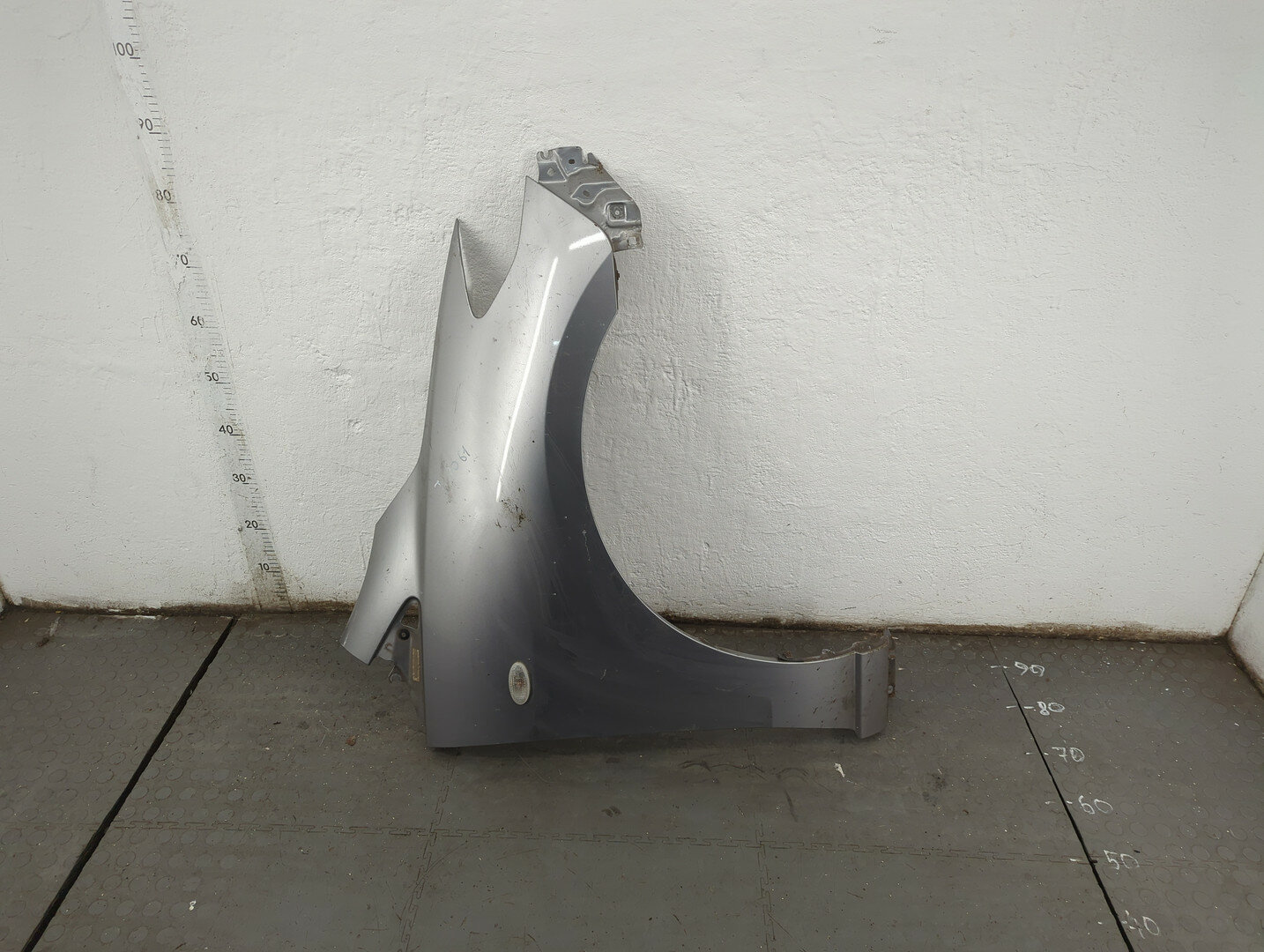 Крыло правое переднее Mazda 5 (CR) Б/У