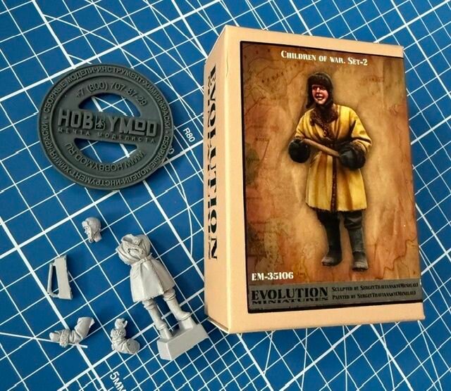 EM-35106 Фигурка для самостоятельной росписи 1:35 Children Set-2
