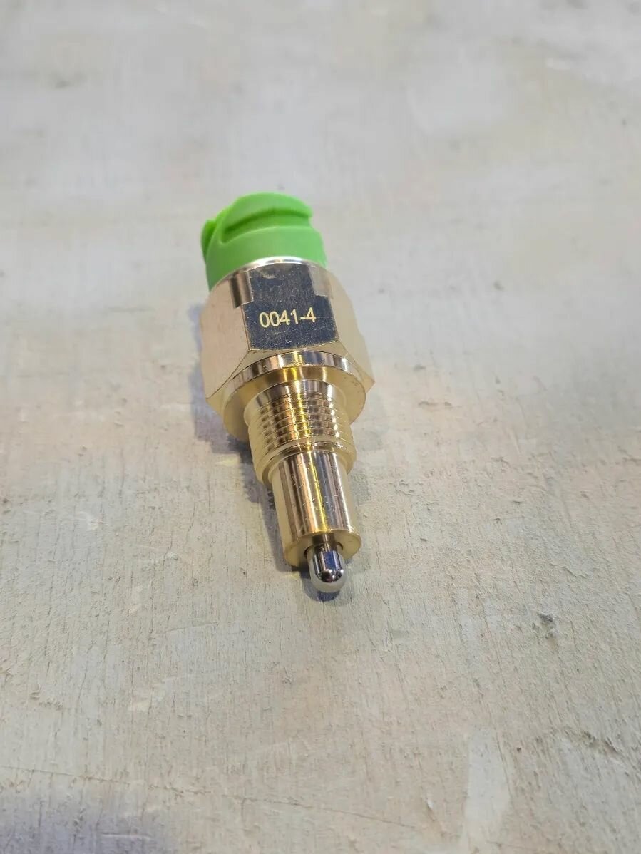 Датчик включения блокировки FAW J6